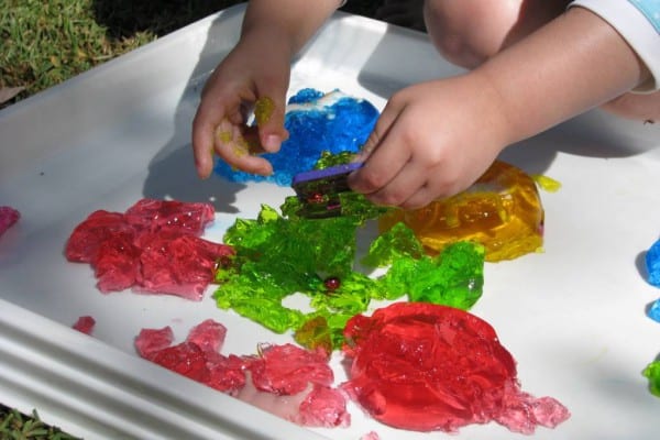 What is hiding in our jelly? | Learning 4 Kids