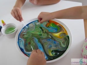 Colour Changing Milk Experiment | Learning 4 Kids