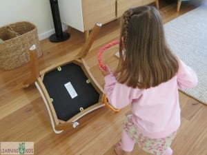 Early Years Throwing Skills Game | Learning 4 Kids