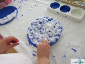 Paper Plate Cloud Craft | Learning 4 Kids