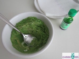 How to Colour Sand for Sensory Play | Learning 4 Kids